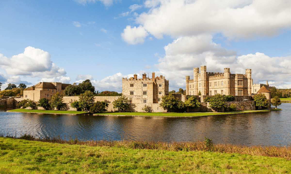 The Warren Buffett Approach: Creating a Competitive Moat in Your Business